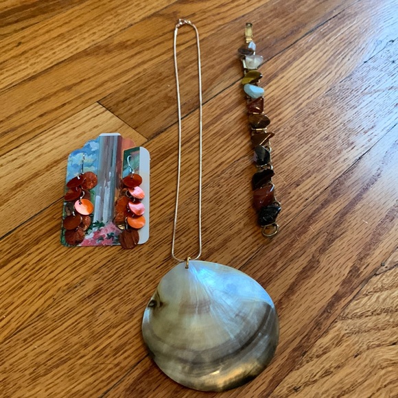 Vintage | Jewelry | Vintage Set Of Mother Of Pearl Shell And Rock ...